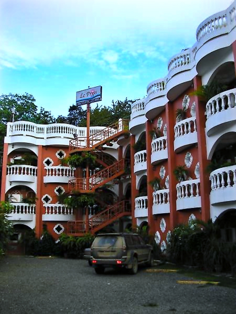High Occupancy Quepos Hotel, Manuel Antonio, Quepos, Quepos, Puntarenas ...