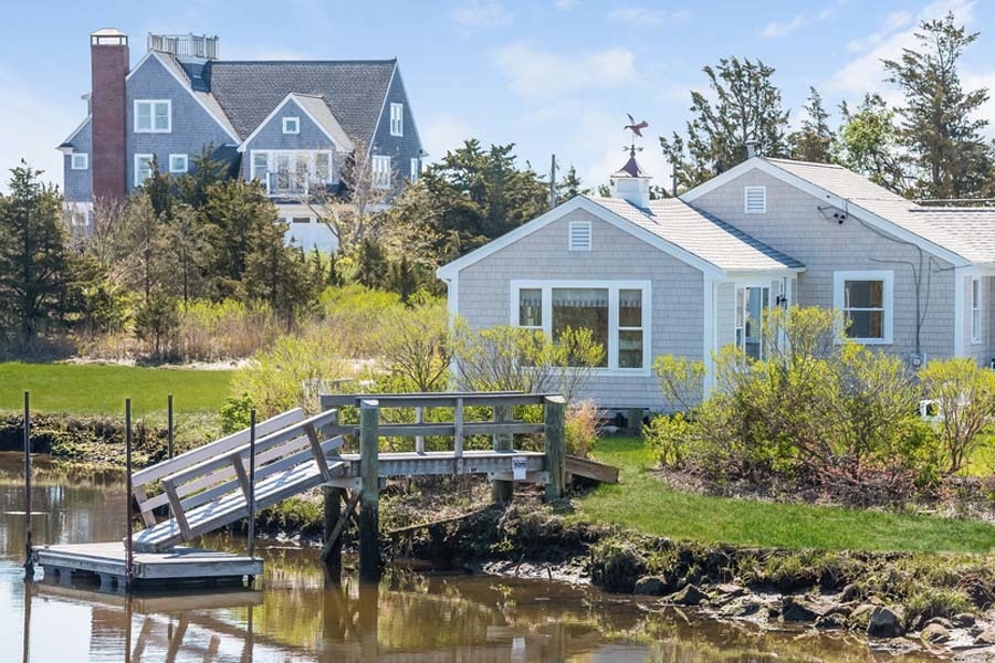 1136 Craigville Beach Rd, Barnstable, MA 02632, Centerville | MLS ...