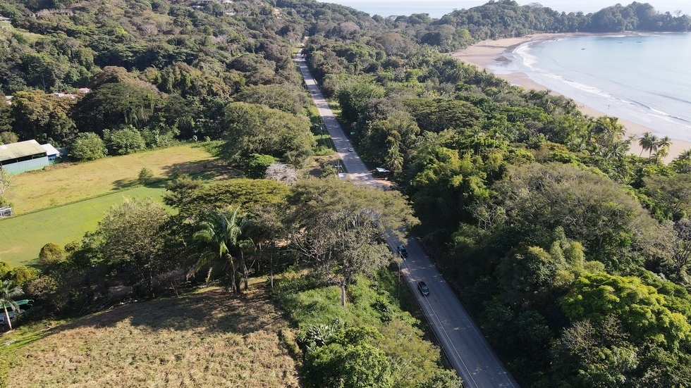 Ocean Front Row Property, Dominicalito, Dominical, Bahia Ballena, Osa, Puntarenas, Costa Rica ...