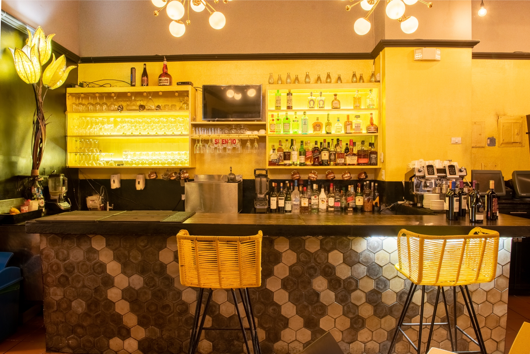 Turn Key Restaurant In Central Location, Jaco, Jaco, Garabito ...