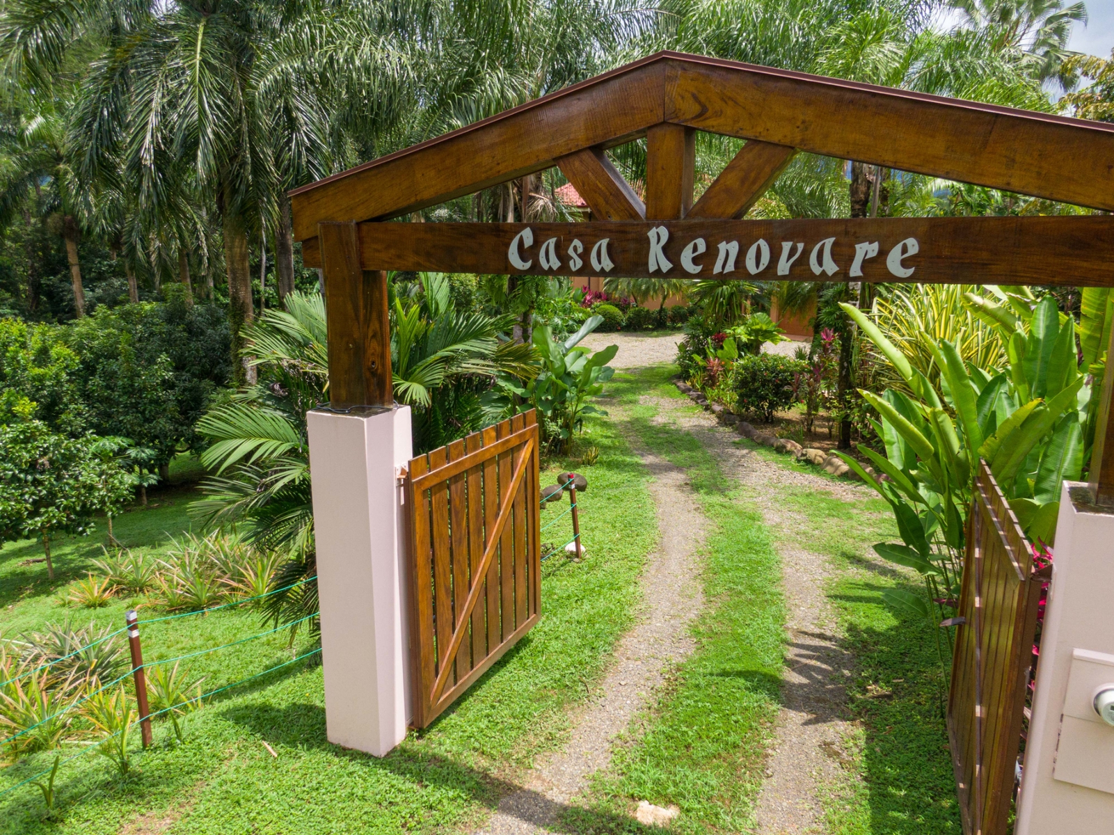 Casa Renovare Tropical Paradise, Finca Tranquila, Quepos, Manuel ...