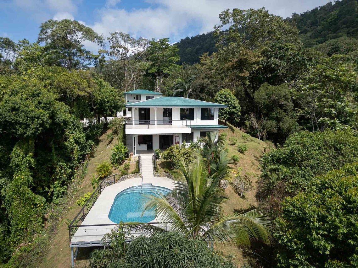 Newly Renovated Home With Guest House, Escaleras, Dominical, Bahia ...