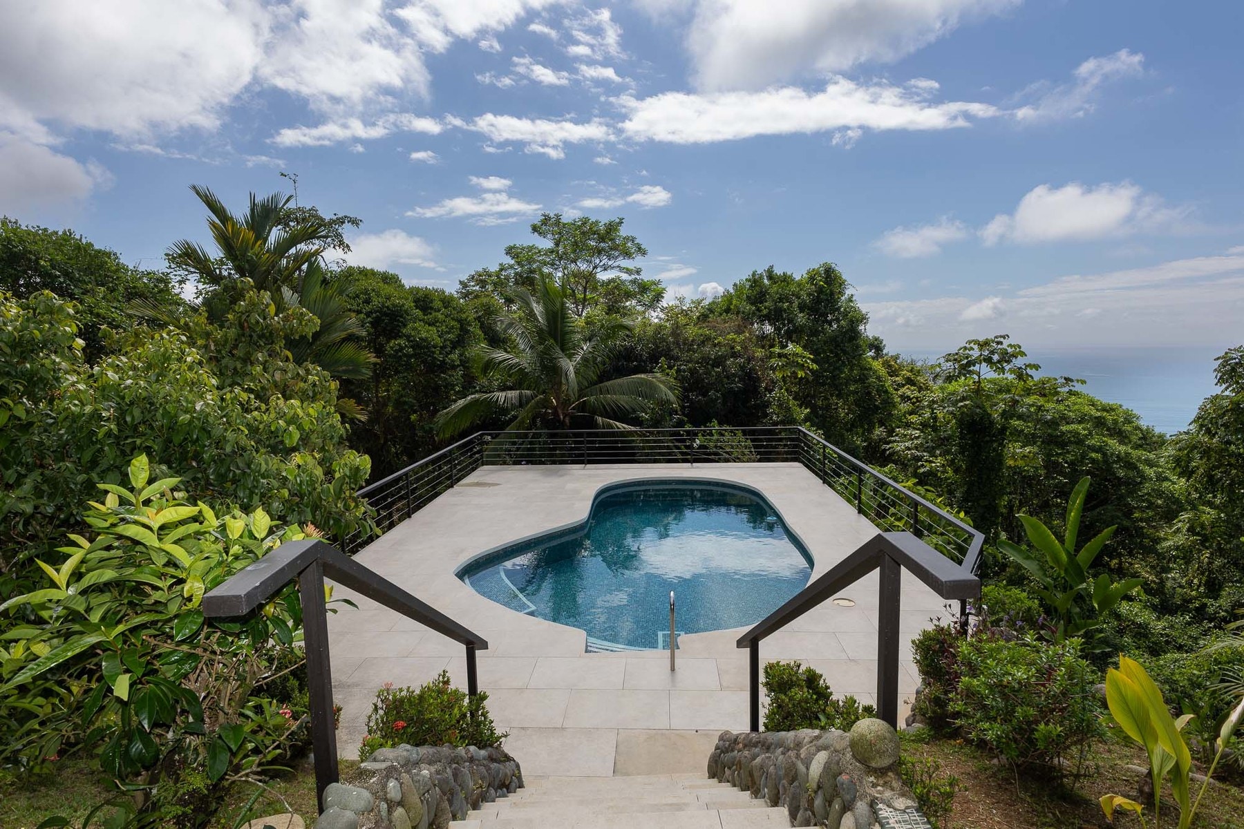 Newly Renovated Home With Guest House, Escaleras, Dominical, Bahia ...